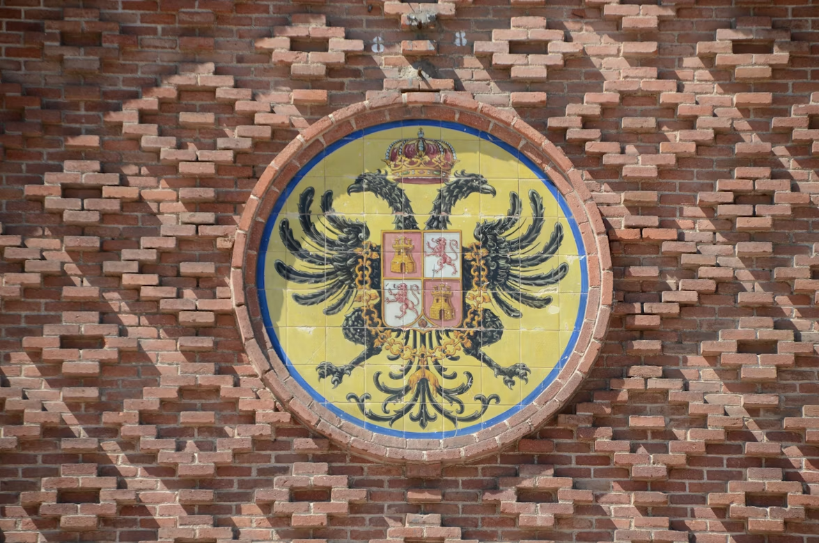 What Your Family Crest Colors Say About You – Crests & Arms